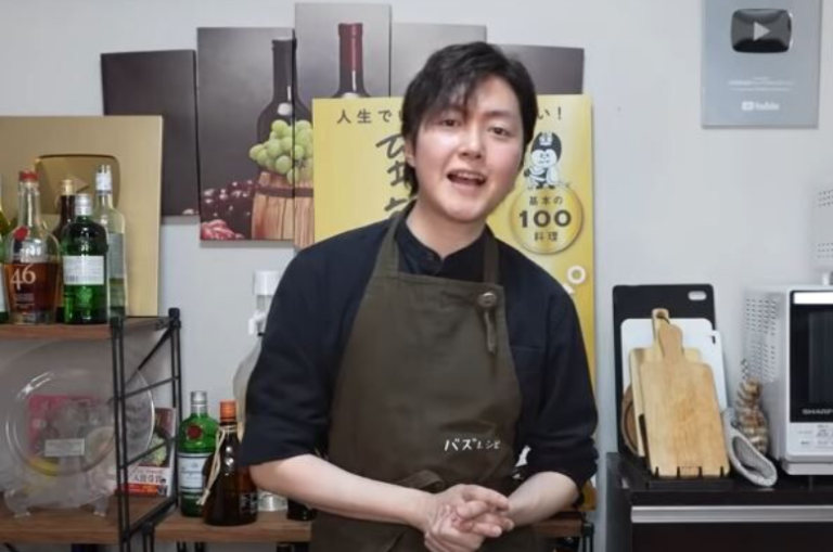 【画像】料理研究家リュウジの父は増田邦彦！イケおじ美容師で筋肉バキバキ！ | mashikorog